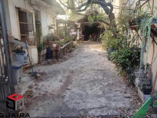 Terreno em Bosque da Saúde com 266m²