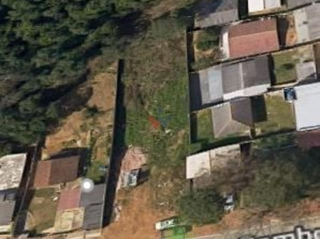 Terreno em Botiatuba, Almirante Tamandaré/PR de 802m² à venda por R$ 399.900,00