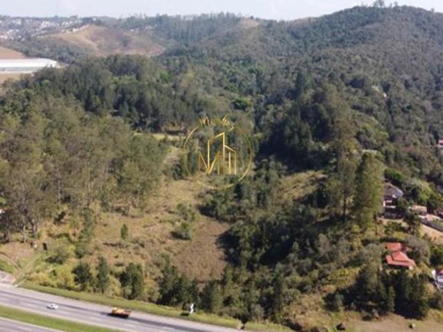 Terreno em Cururuquara, Santana de Parnaíba/SP de 121000m² à venda por R$ 30.250.000,00