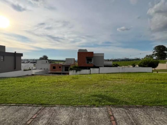 Terreno em Cyrela Landscape Esplanada, Votorantim/SP de 342m² à venda por R$ 398.300,00