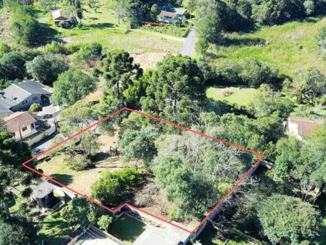 Terreno em CAMPO LARGO com 1.318,40m²