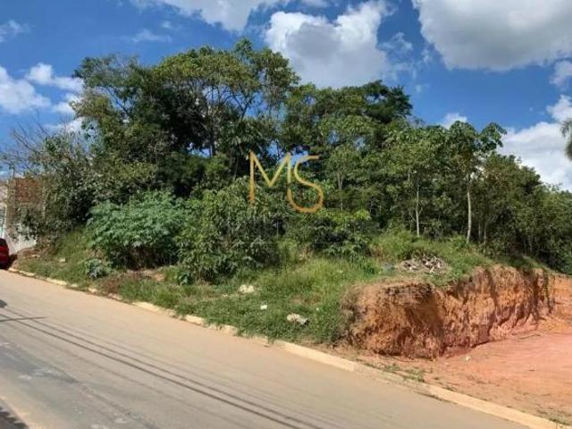 Terreno em Centreville, Cotia/SP de 310m² à venda por R$ 200.000,00