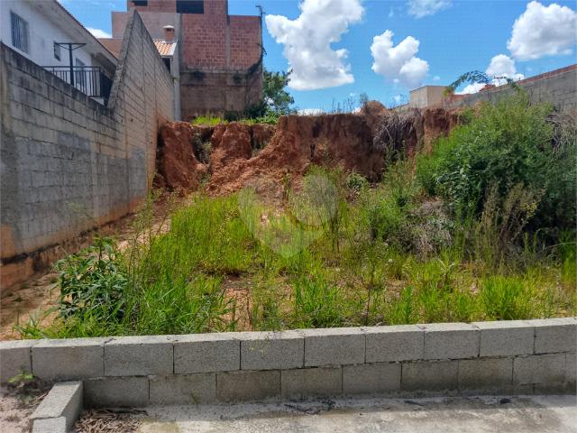 Terreno em Centro, Várzea Paulista/SP de 189m² à venda por R$ 207.000,00