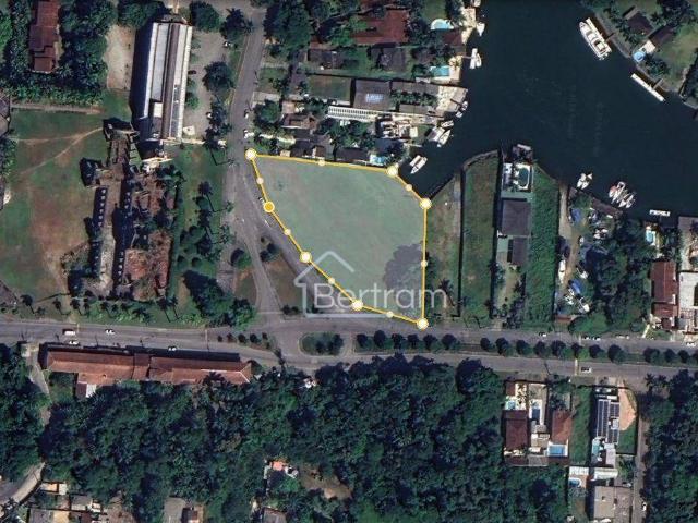 Terreno em Centro, Angra dos Reis/RJ de 0m² à venda por R$ 5.499.900,00