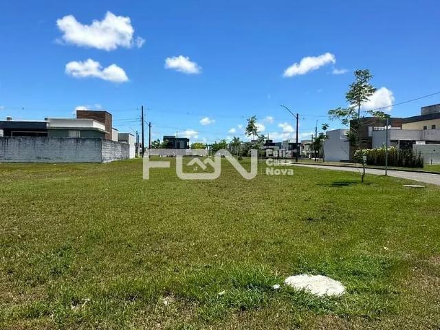 Terreno em Centro, Camaçari/BA de 300m² à venda por R$ 357.000,00