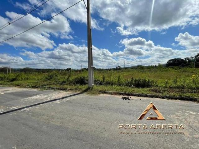Terreno em Centro, Caratinga/MG de 200m² à venda por R$ 130.000,00