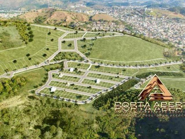 Terreno em Centro, Coronel Fabriciano/MG de 305m² à venda por R$ 290.000,00