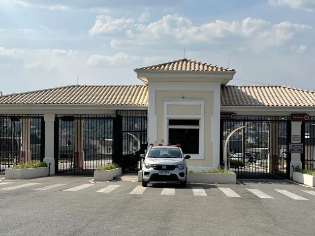 Terreno em Centro, Jandira/SP de 0m² à venda por R$ 489.000,00