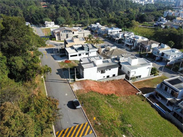 Terreno em Centro, Jundiaí/SP de 300m² à venda por R$ 534.900,00