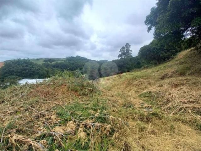 Terreno em Centro, Jundiaí/SP de 3554m² à venda por R$ 2.486.800,00