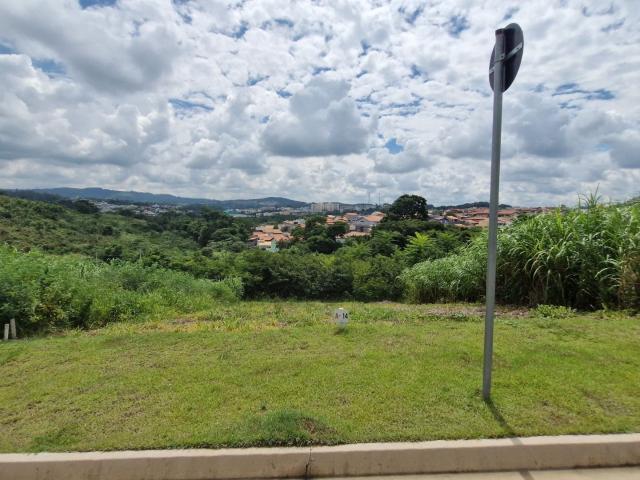 Terreno em Centro, Louveira/SP de 0m² à venda por R$ 287.000,75