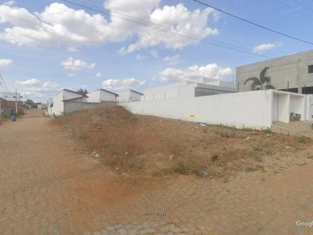 Terreno em Centro, Patos/PB de 300m² à venda por R$ 74.000,00