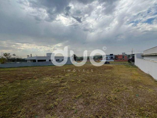 Terreno em Centro, Piracicaba/SP de 525m² à venda por R$ 261.000,00