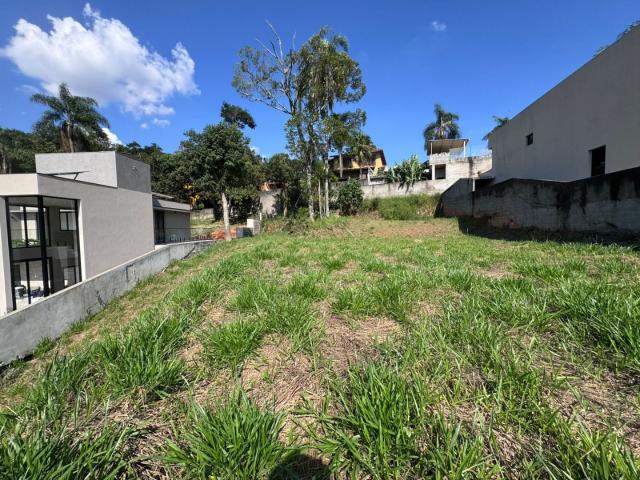Terreno em Chácara Moinho Velho, Carapicuíba/SP de 0m² à venda por R$ 1.049.900,00