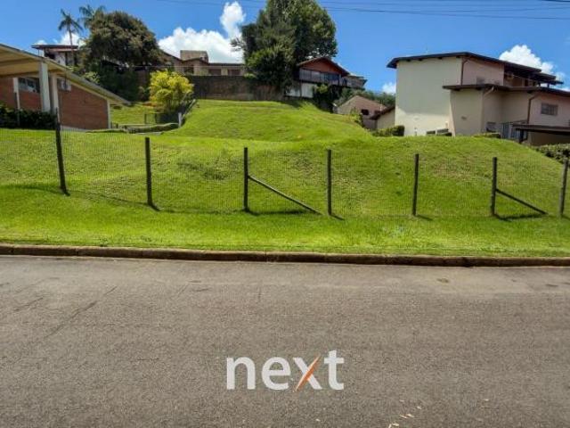 Terreno em condição diferenciada no Jardim Botânico em Sousas