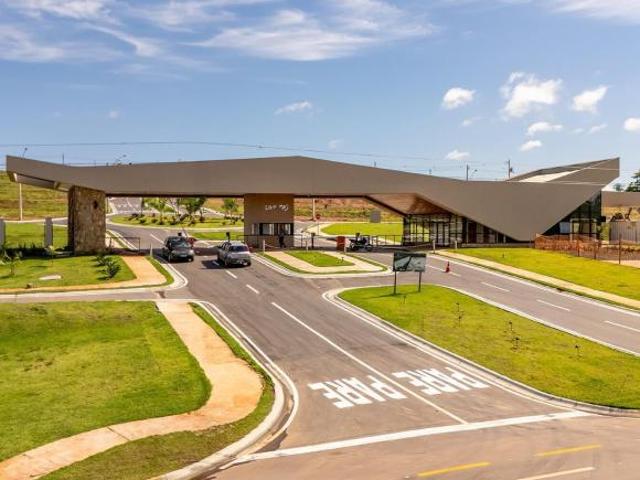 Terreno em Condomínio 250m², Frente Nascente, Quitado, Vinhas Flamboyant