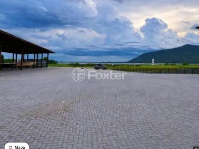 Terreno em Condomínio, 368 m², em Centro