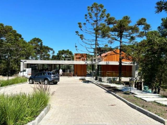 Terreno em Condomínio, 374.47 m², em Centro