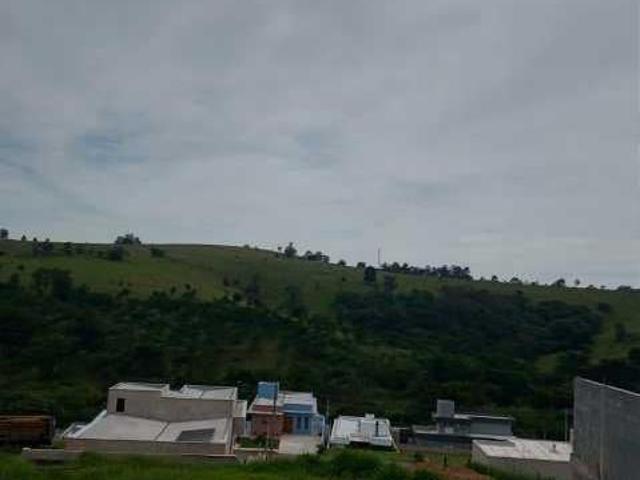 Terreno em condomínio