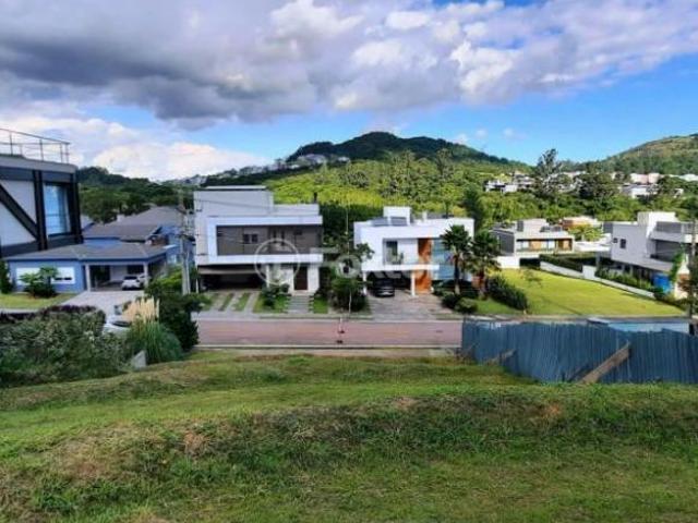 Terreno em Condomínio, 541.48 m², em Vila Nova