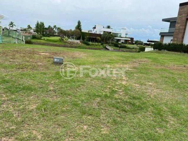 Terreno em Condomínio, 663.03 m², em Sans Souci