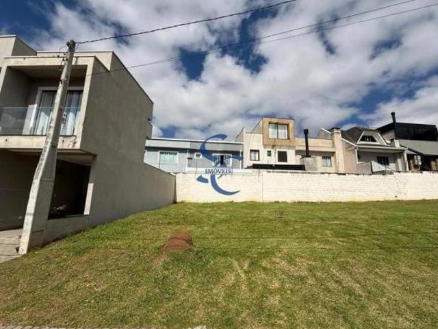 Terreno em condomínio