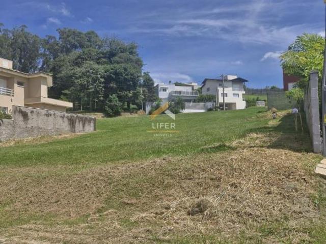 Terreno em Condomínio – 807 m² – Leve Aclive – VINHEDO