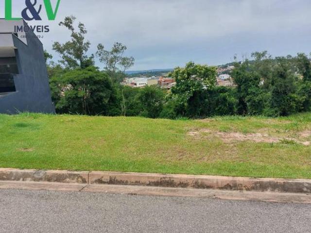 Terreno em condomínio