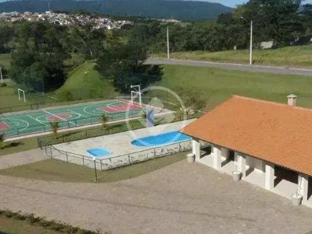 Terreno em condomínio