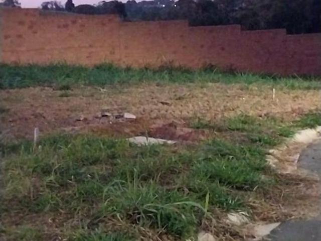 Terreno em condomínio com ótima topografia em Indaiatuba