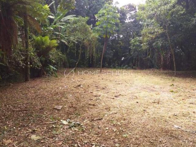 Terreno em condomínio com 179m², à venda no bairro Chácara Flora