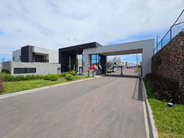 Terreno em Condomínio com 132m² Costeira São José dos Pinhais