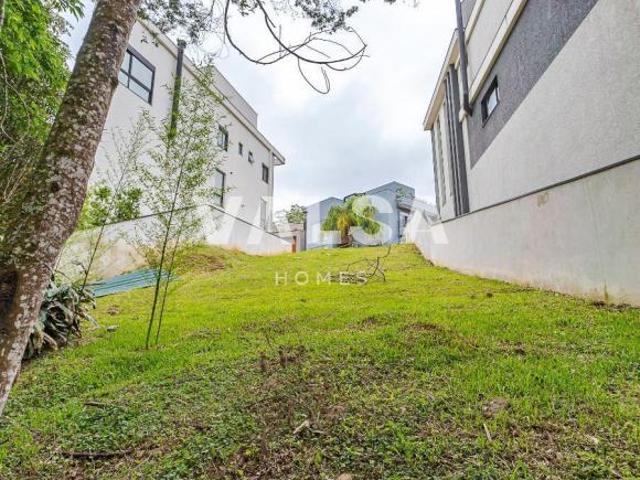 Terreno em condomínio com 457.21 m², à venda no bairro Campo Comprido