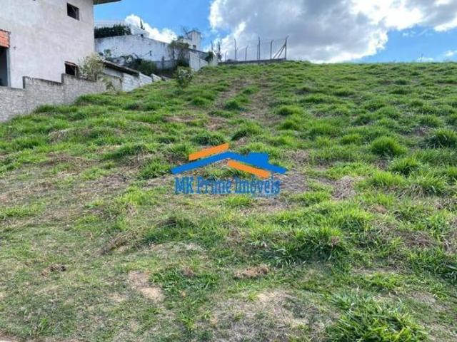 Terreno em condomínio com 502,88 m² em Cotia!