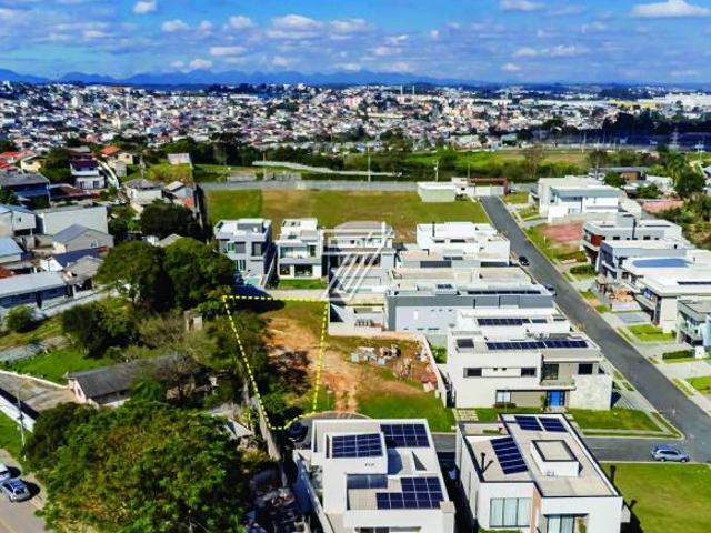 Terreno em Condomínio, com 624m² privativos, face