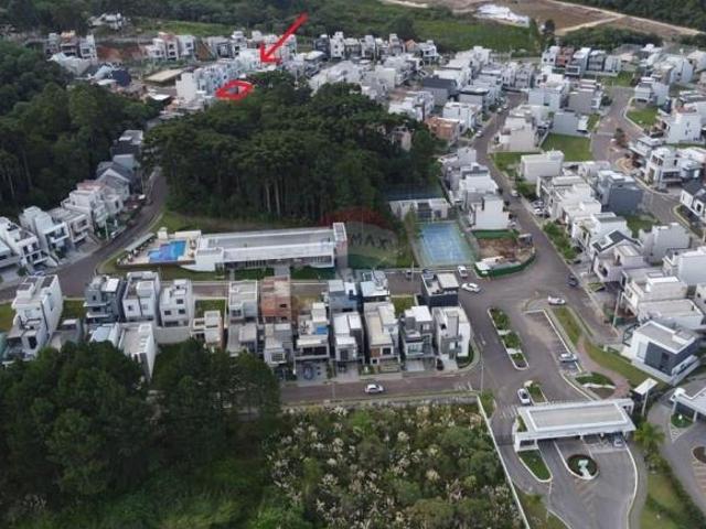 Terreno em condomínio completo em Santa Cândida, Curitiba!