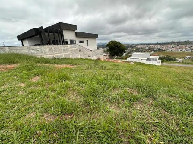 Terreno em Condomínio Condomínio Campos do Conde 640m²