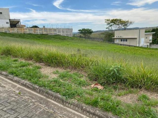 Terreno em Condomínio Condomínio Colinas do Parahyba Colinas do Parayba 1.254m²