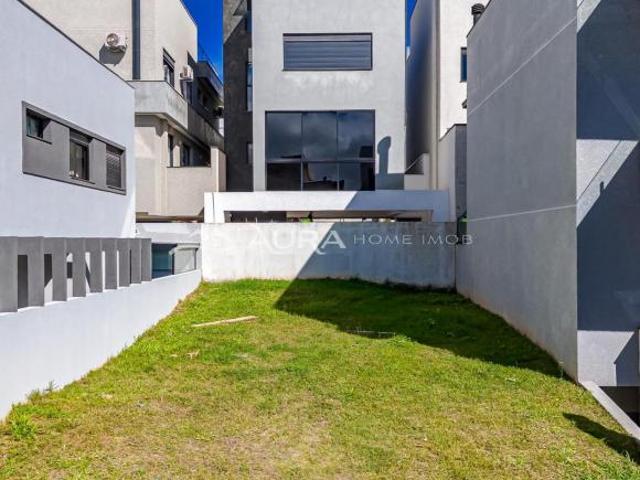 Terreno em condomínio clube com 122m² à venda no bairro Santa Cândida