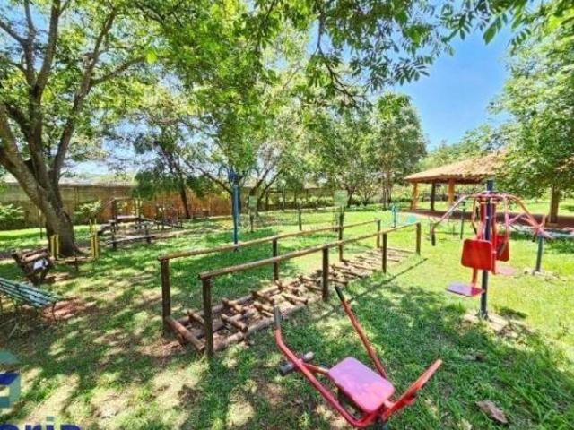 Terreno em condomínio à venda 877,00 m² no Royal Park