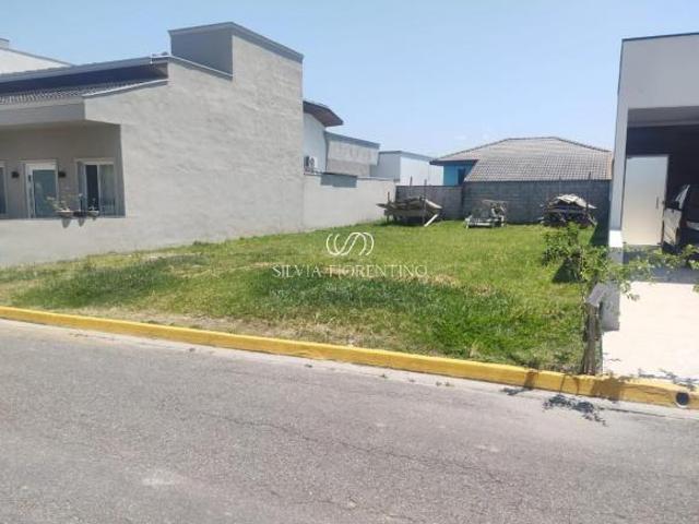 Terreno em Condomínio à Venda em Tremembé SP Loteamento Pinheiros de Tremembé 250,00 m² de Área