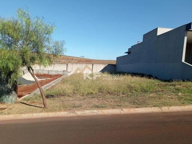 Terreno em Condomínio à Venda em Cravinhos Ribeirão Preto / SP