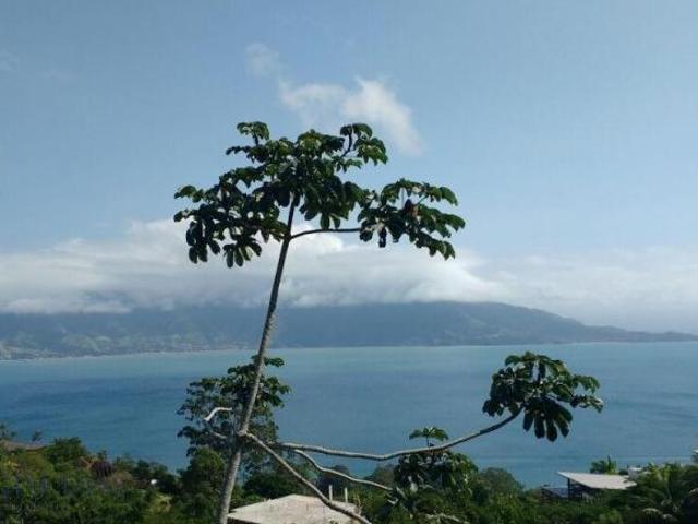 Terreno em Condomínio à Venda em Ilhabela SP