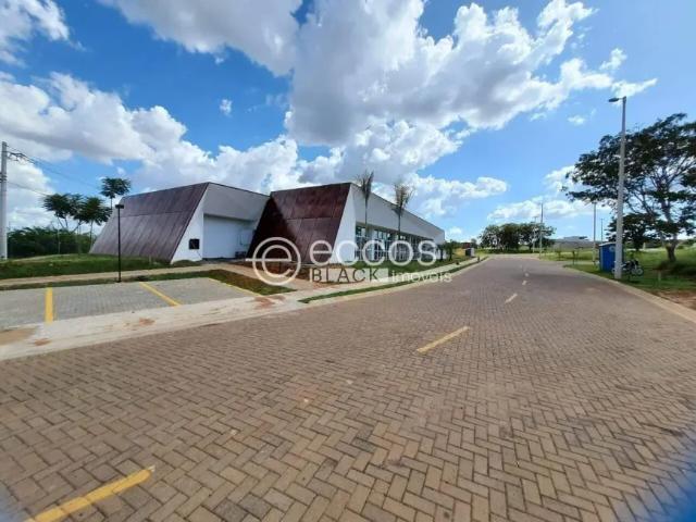 Terreno em condomínio à venda, Laranjeiras Uberlândia/MG