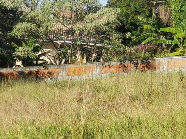 Terreno em Condomínio à venda no Condomínio Clube de Campo Valinhos em Valinhos/SP