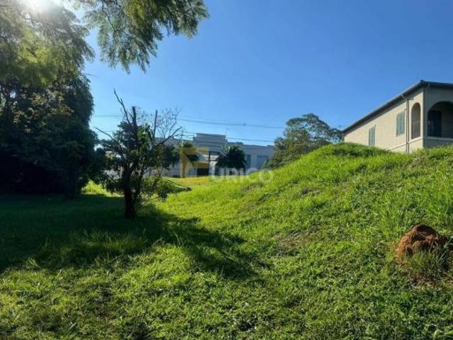Terreno em Condomínio à venda no Condomínio Villa Lombarda em Valinhos/SP