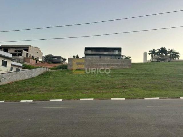 Terreno em Condomínio à venda no Condomínio Villa Lombarda em Valinhos/SP