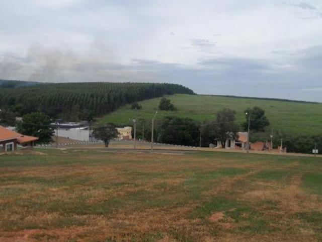 Terreno em Condomínio Águas do Campo a 200 metros Portal Águas