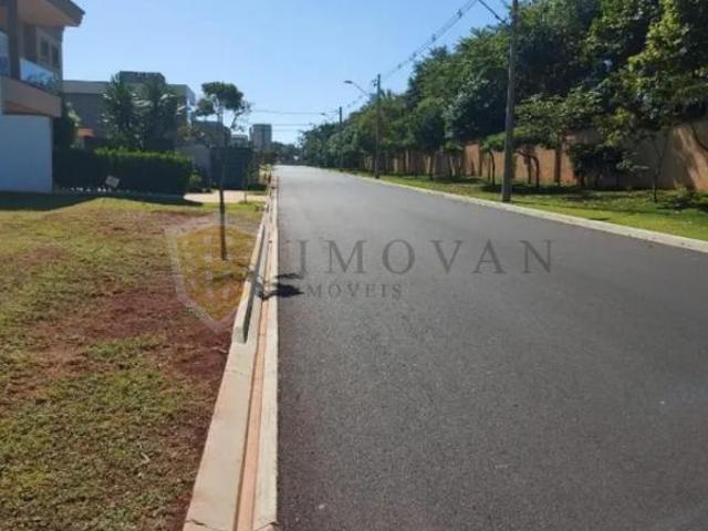Terreno em Condomínio Alto do Castelo 1 360 m² por R$ 460.000,00
