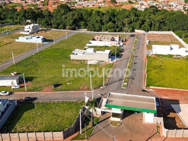 Terreno em condomínio Golden Place com 300m². R$300.000,00